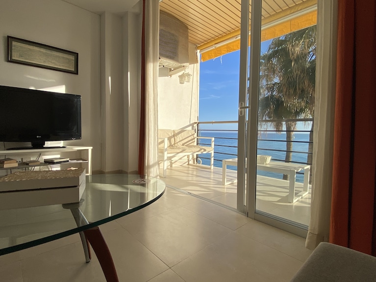 Apartamento 1 Dormitorio Vistas Frontales Al Mar Primera Linea Playa - Torremolinos