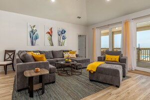 Casa, 5 quartos | Sala de estar