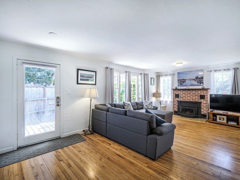 Amazing Gardens 5min To Beach In 3bdr House - Santa Cruz, CA