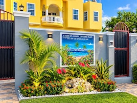 Fachada da propriedade