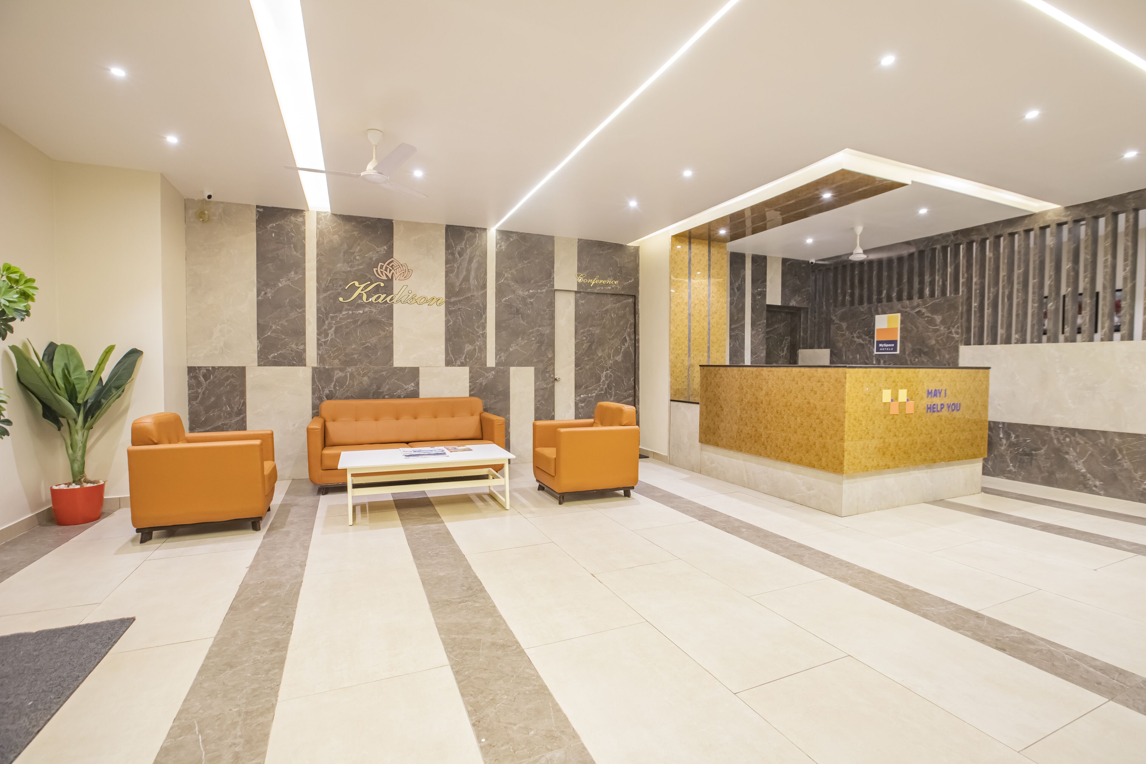 Área de estar no saguão