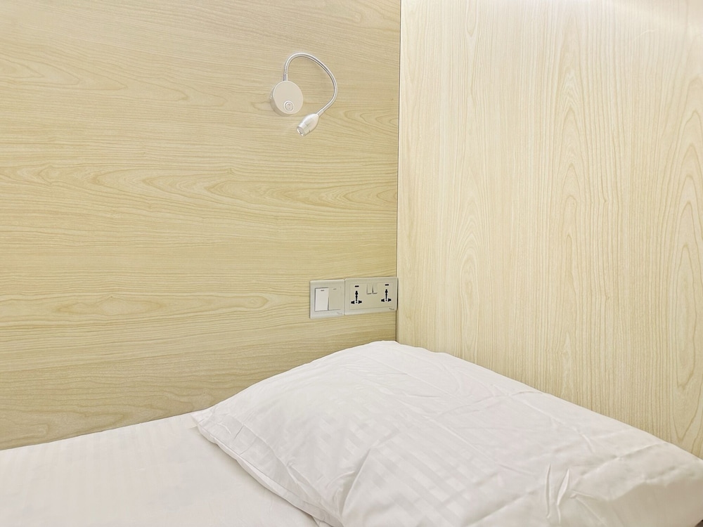 Luxury Hostel In Dubai Marina - Dubai Marina