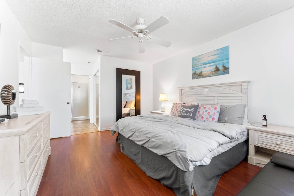 Clean & Bright. Minutes To Anna Maria Island+ - Anna Maria Island, FL