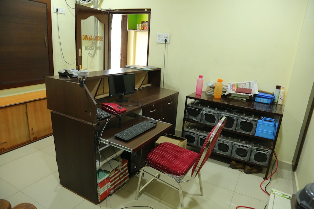 Divya Lodge & Hotel Rooms - Hyderabad