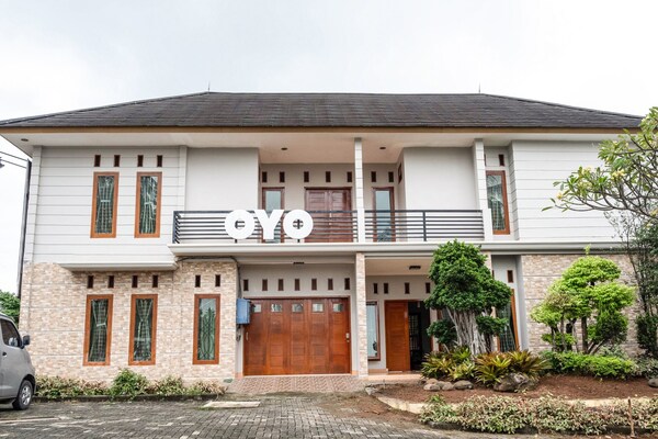 Oyo 2912 Graha Minda Syariah - Bandar Lampung