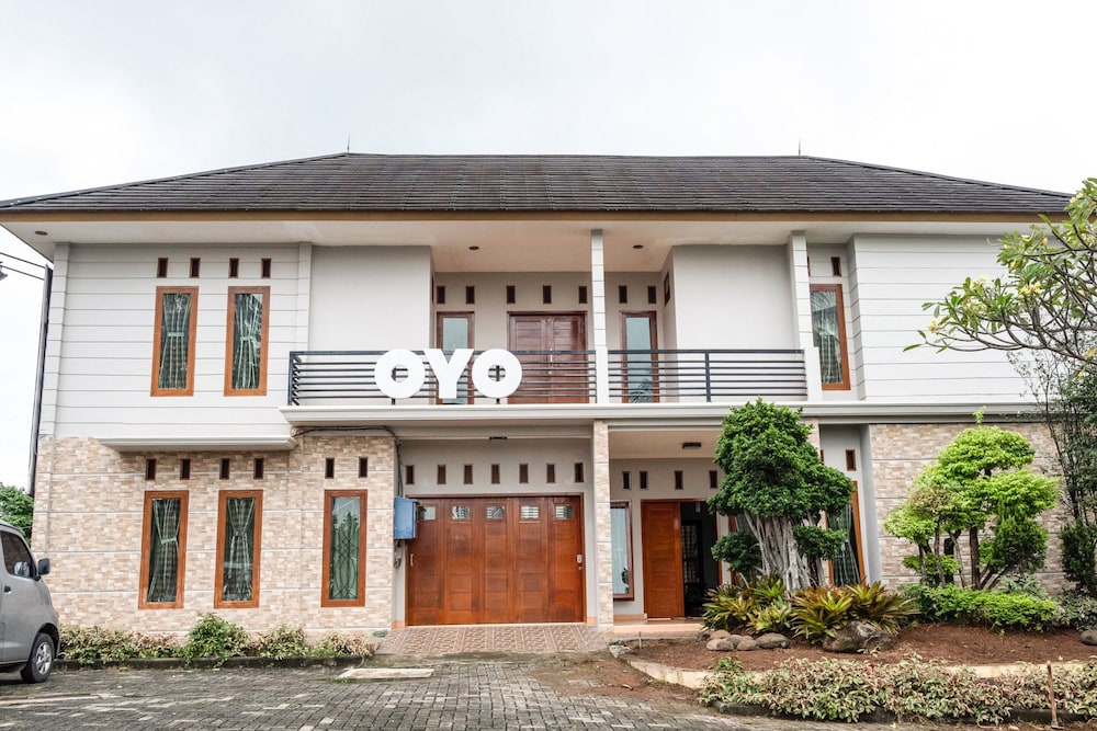 Oyo 2912 Graha Minda Syariah - Bandar Lampung