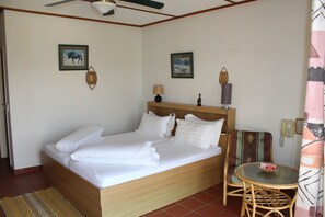 Quarto Standard, vista para a montanha | Lençóis de algodão egípcio, roupa de alta qualidade, edredões de penas 