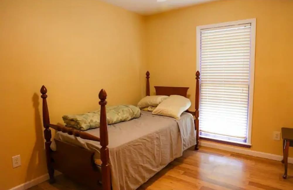 Family Home Near Ft. Moore - Columbus, GA
