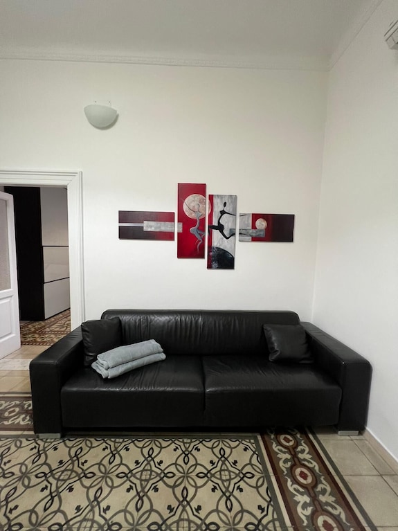 Ampio Appartamento A Pochi Passi Dal Centro Città. - Taranto