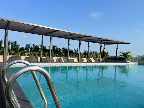 Unique Homes By Lennox - Accra