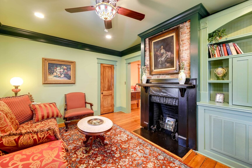Victorian Vacation Rental Apt In Downtown New Bern - New Bern, NC