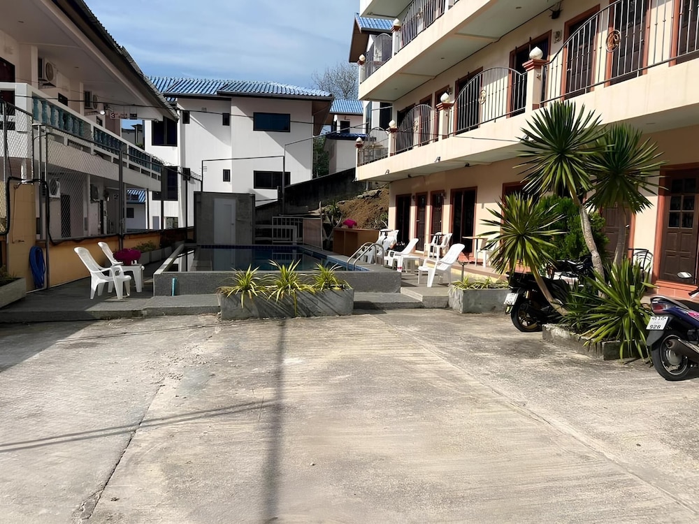 Pailin Hill - Pa Tong