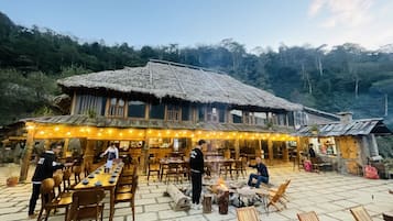 Área para churrascos e piqueniques