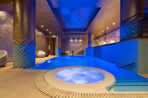 Piscina interior 