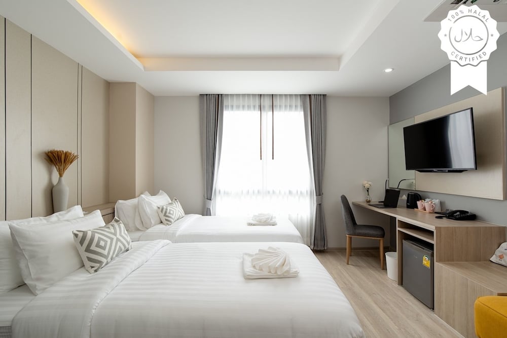 The Riski Hotel At Bangphlat Station - Bang Kruai