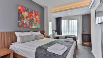 Quarto Superior | Minibar, ferro/tábua de engomar, berços/camas para crianças grátis