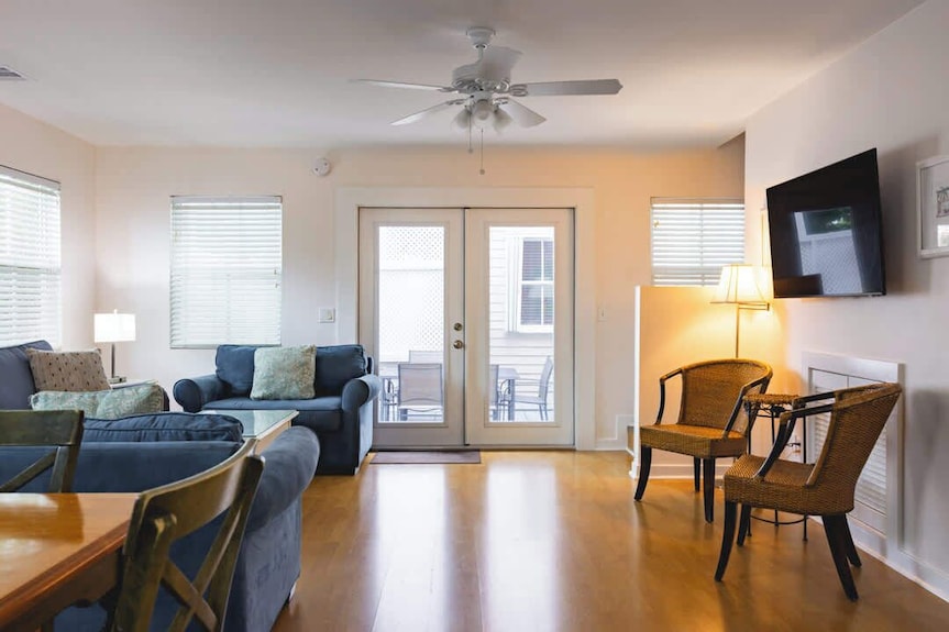 Heated Rooftop Pool, Gated Parking - Casa Caribe - Key West, FL