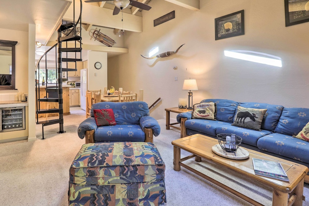 1 Mi To Beach: Incline Village Condo W/ Rafts! - Carson City, NV