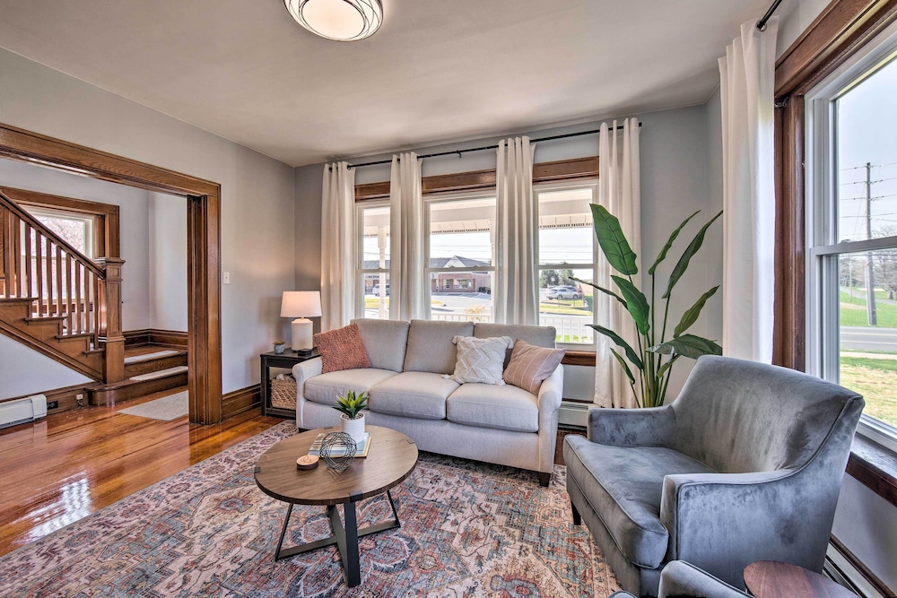 Home 2 Mi To Hersheypark: Work & Play! - Hershey, PA