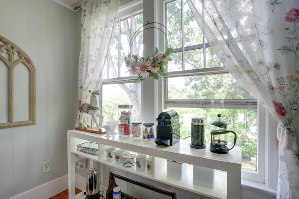 'Carousel Cottage:' North Chattanooga Home! - Chattanooga, TN