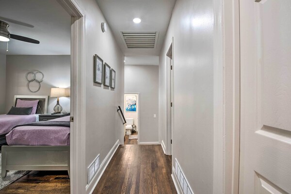 Atlanta Retreat W/ Deck In Greenbriar Area! - Atlanta, GA