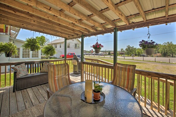 Hot Springs Home - Walk To Oaklawn Casino! - Hot Springs, AR