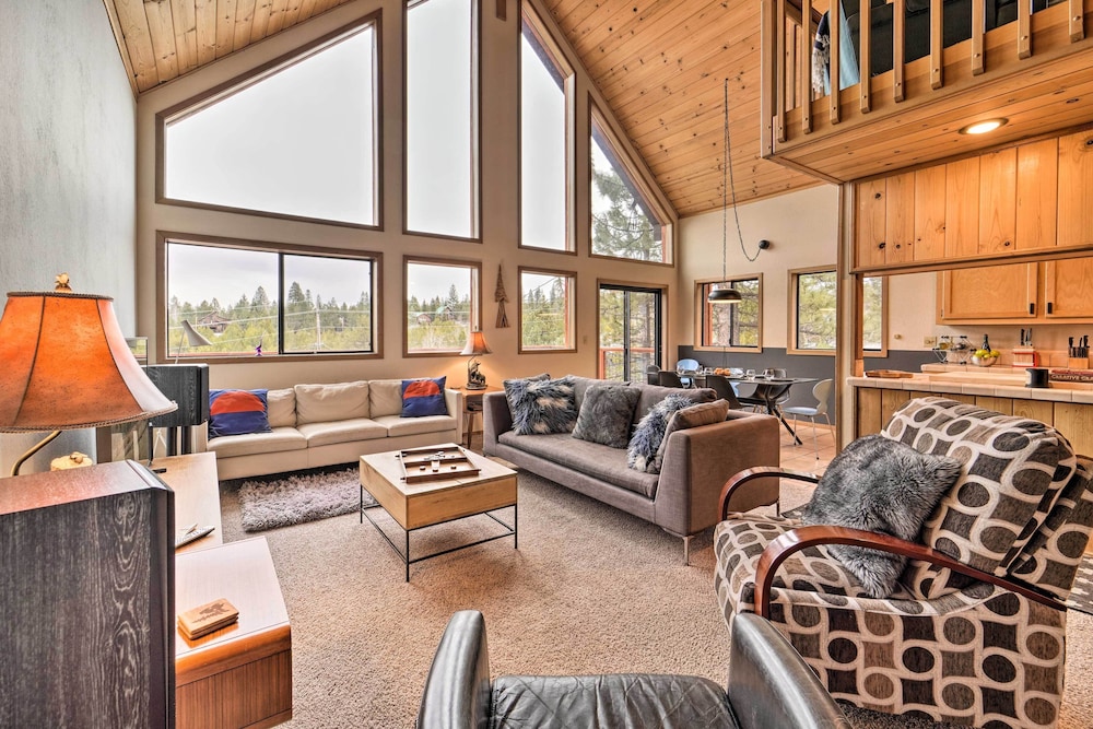 Deck + Fireplace: Log Cabin In Tahoe Donner! - Truckee, CA