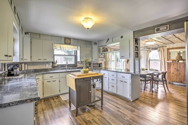 Eclectic Ladysmith Hideaway: Hike And Hunt! - Ladysmith, WI