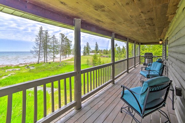 Secluded Lake Michigan Home: Private Fire Pit - Indian Lake State Park, Manistique