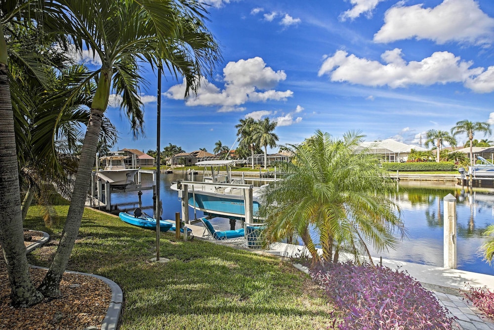 Canal Waterfront Home With Private Pool & Dock! - Punta Gorda, FL