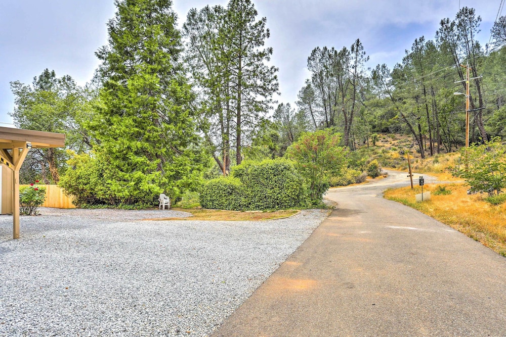 Quiet Location! Shasta Lake Home Near Redding - Redding, CA