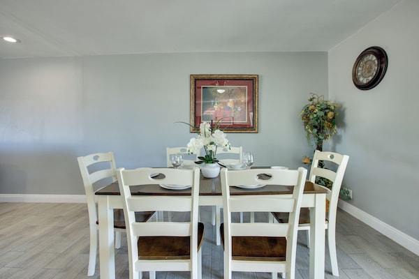 Las Vegas Retreat W/ Yard < 5 Mi To Strip! - Las Vegas, NV