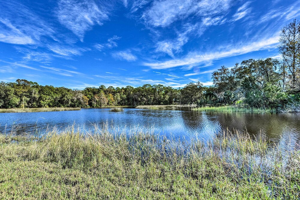 'Brookside' Waterfront Home W/ Kayaks & Deck! - Jacksonville, FL