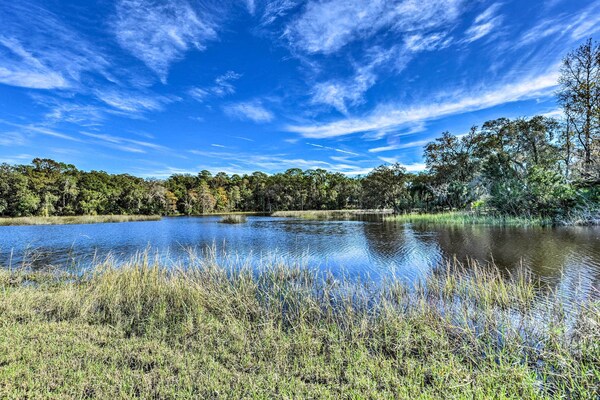 'Brookside' Waterfront Home W/ Kayaks & Deck! - Jacksonville, FL