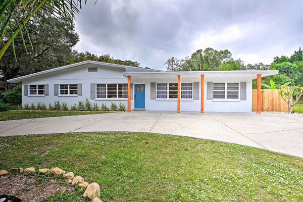 Walk To Restaurants: Sarasota Home W/ Lanai! - Sarasota, FL