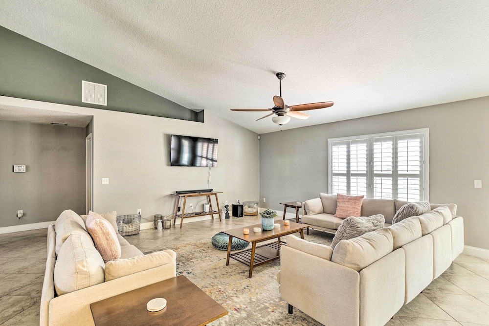 2 Mi To City Center: Spacious Port St Lucie Home! - Fort Pierce, FL