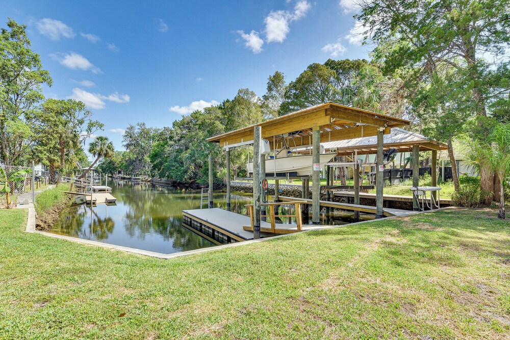 Canal-front Retreat In Crystal River! - Crystal River Preserve State Park, Crystal River
