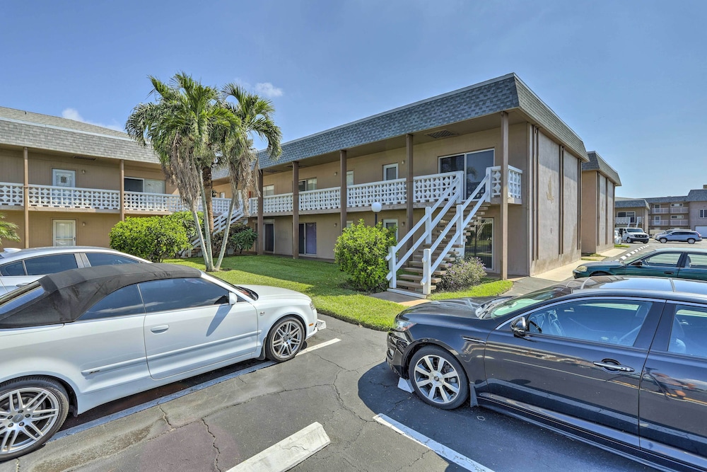 'The Palms' Cocoa Beach Condo: Walk To Beach! - Cocoa Beach, FL