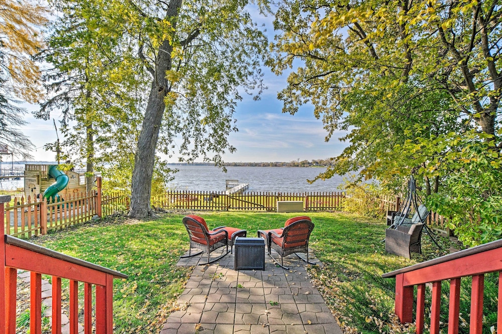Lakefront Home W/ Game Room, Theater & Dock! - Illinois