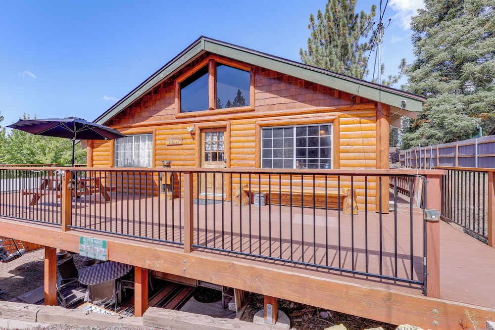 1 Mi To Slopes: Big Bear Lake 'Alpen Haus' W/ Spa - Big Bear, CA