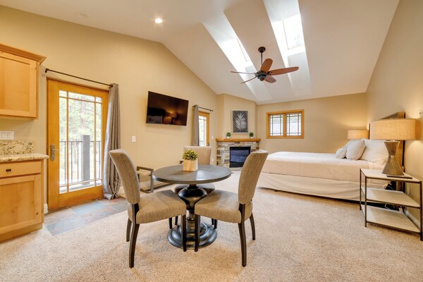 4 Mi To Ski Mt Rose: Sleek Reno-lake Tahoe Home - Washoe Lake State Park, New Washoe City