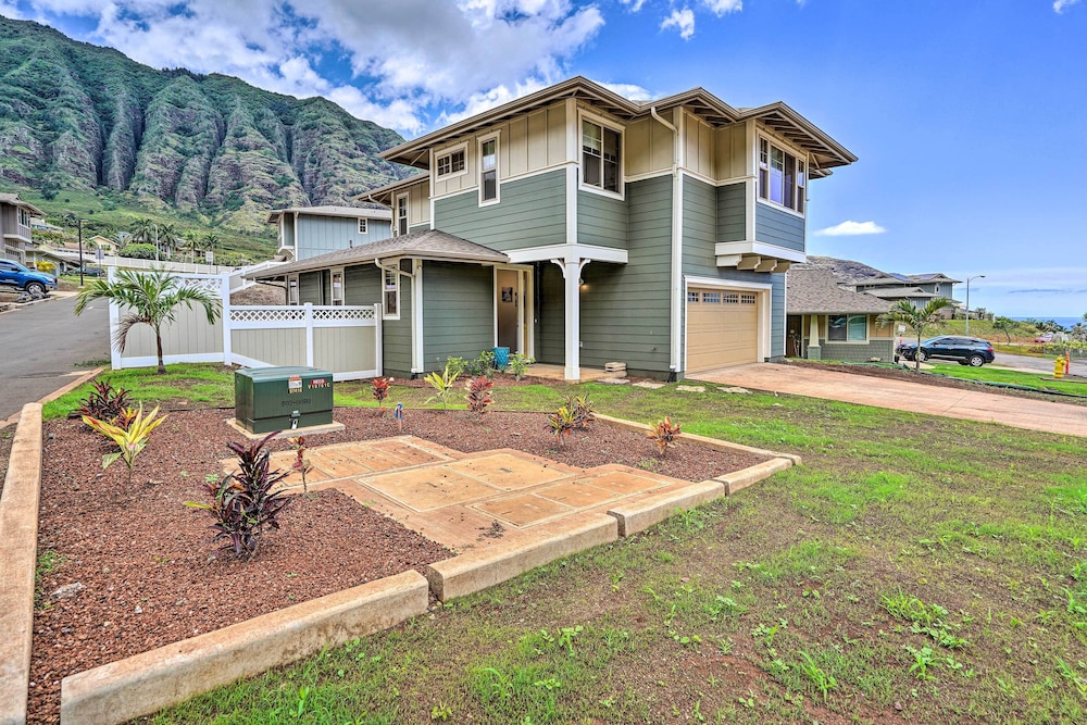 Modern Waianae Home W/ Mountain & Valley View - Hawaii