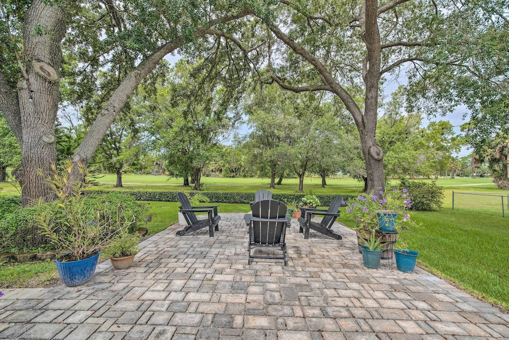 Crystal River Gem Near Three Sisters Springs! - Crystal River, FL