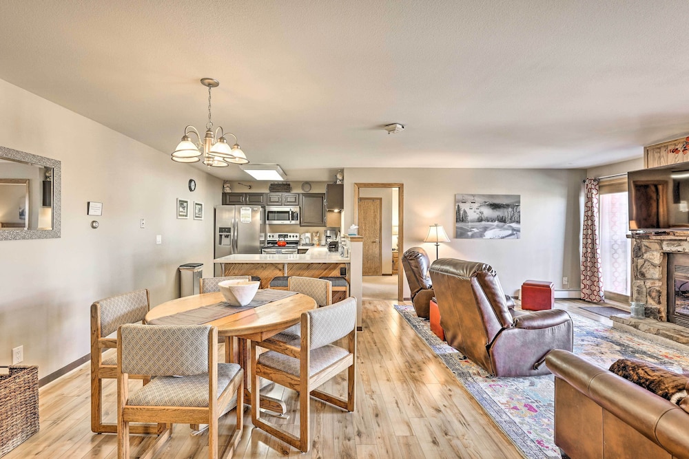 Condo W/ Balcony & Fireplace In Silverthorne! - Silverthorne, CO