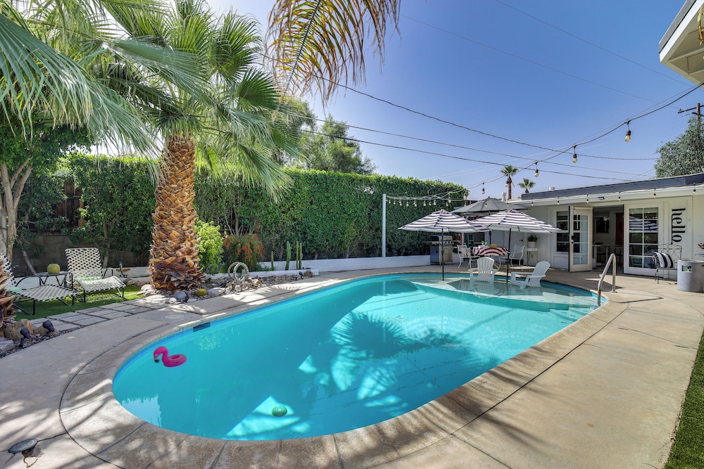 5 Blocks To El Paseo: Palm Desert Casita W/ Pool - Palm Desert, CA