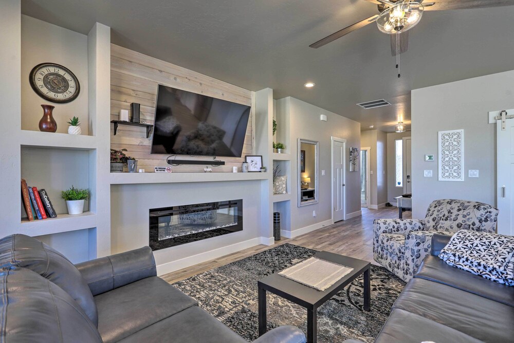 Family-friendly Grand Junction House W/ Patio - Grand Junction, CO