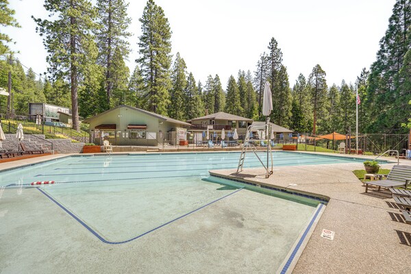 Family Cabin In Blue Lake Springs, Near Town! - Murphys, CA