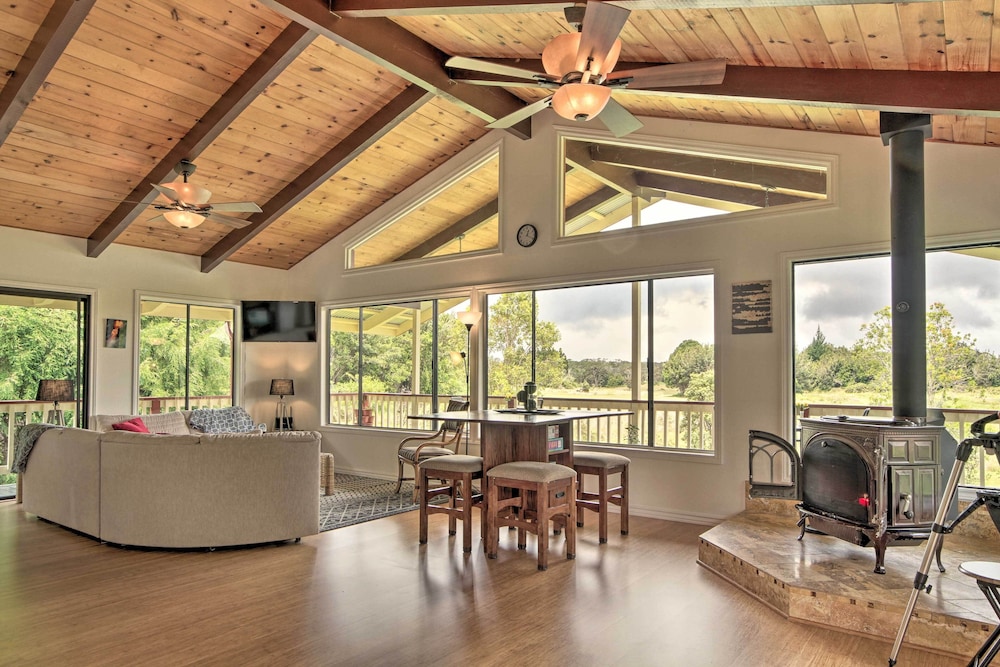 Peaceful Volcano Home Near National Park! - Volcano, HI
