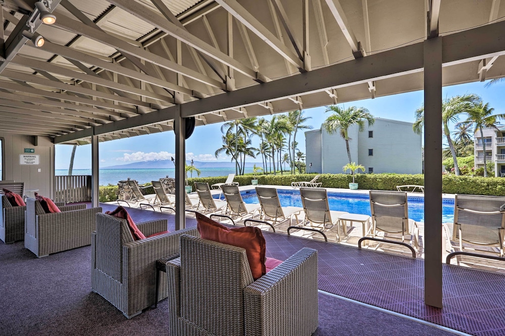 High-end Resort Condo Nestled On Molokai Shoreline - Hawaii