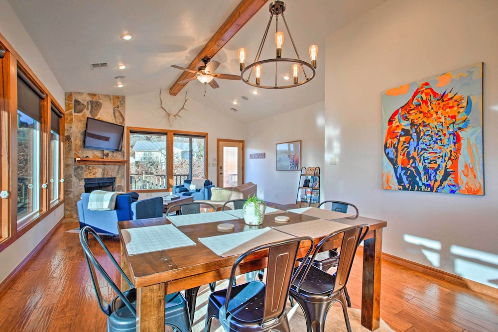 Updated Cabin W/ 360-degree Mtn View: 1 Mi To Lake - Lake Lawtonka, OK